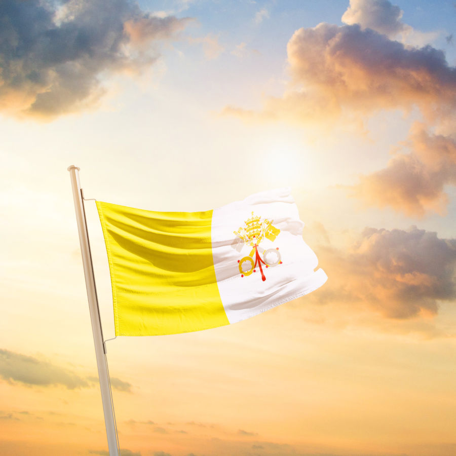 When the Pope Looked Like a King | Catholic Answers Magazine