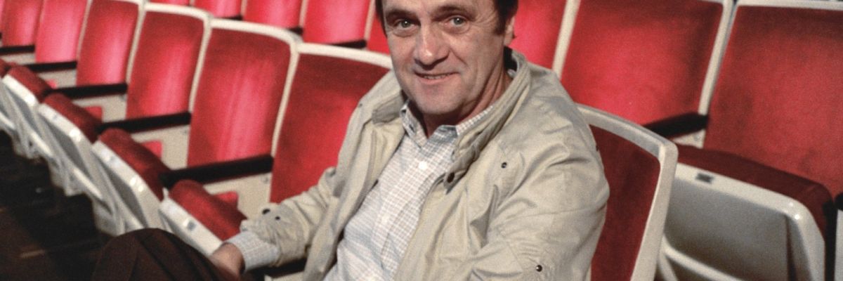 The Button-Down Faith of Bob Newhart | Catholic Answers Magazine